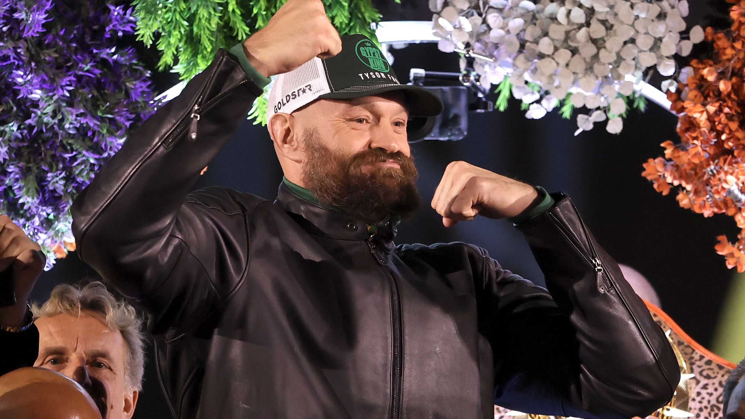Usyk v Fury 2: Tyson Fury's beard 'grossly violated' rules, Oleksandr ...