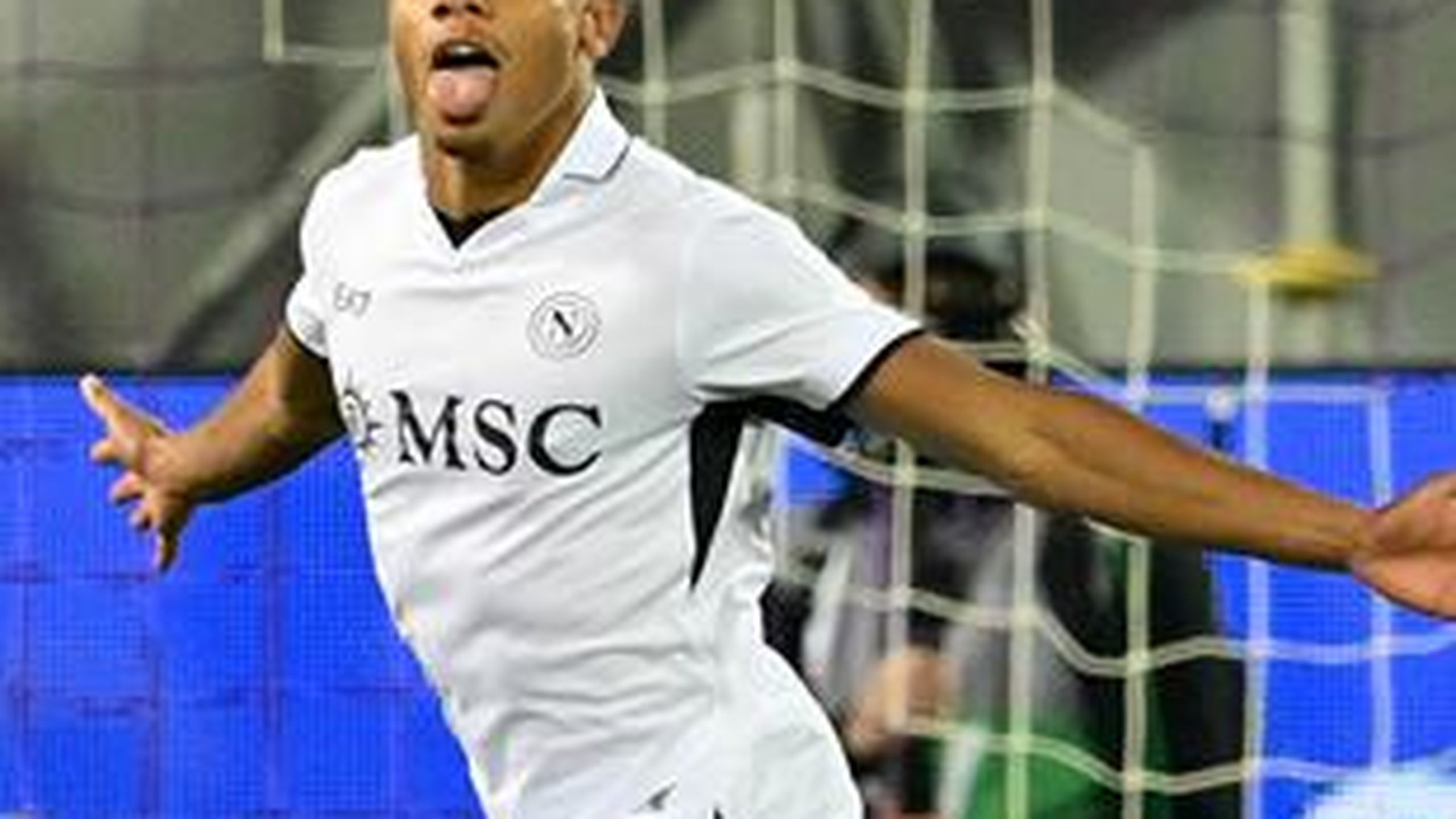 David Neres scores sublime solo goal to give Napoli lead over ...