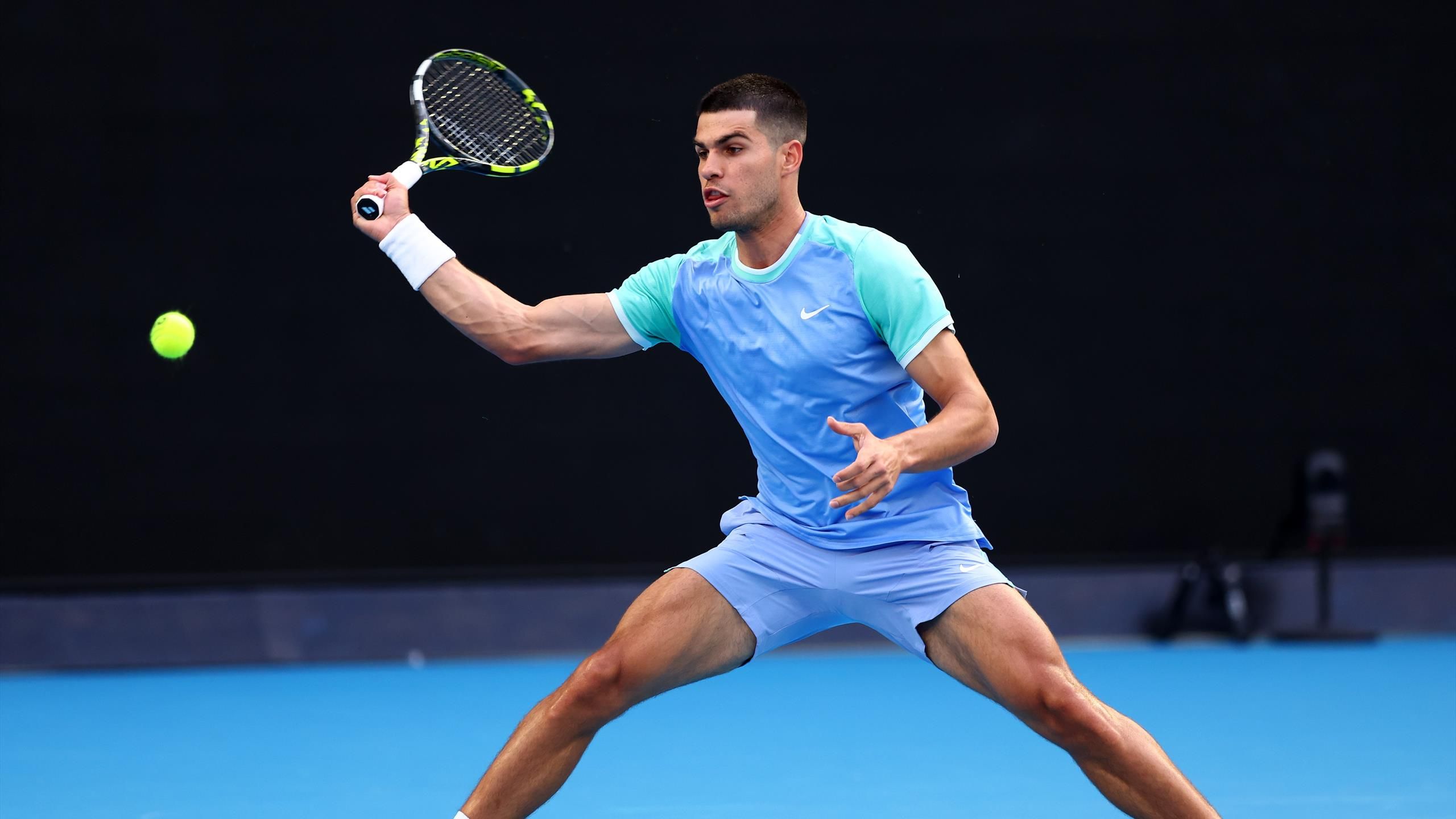 Australian Open: Back-to-back stunners in highlight-reel contest ...