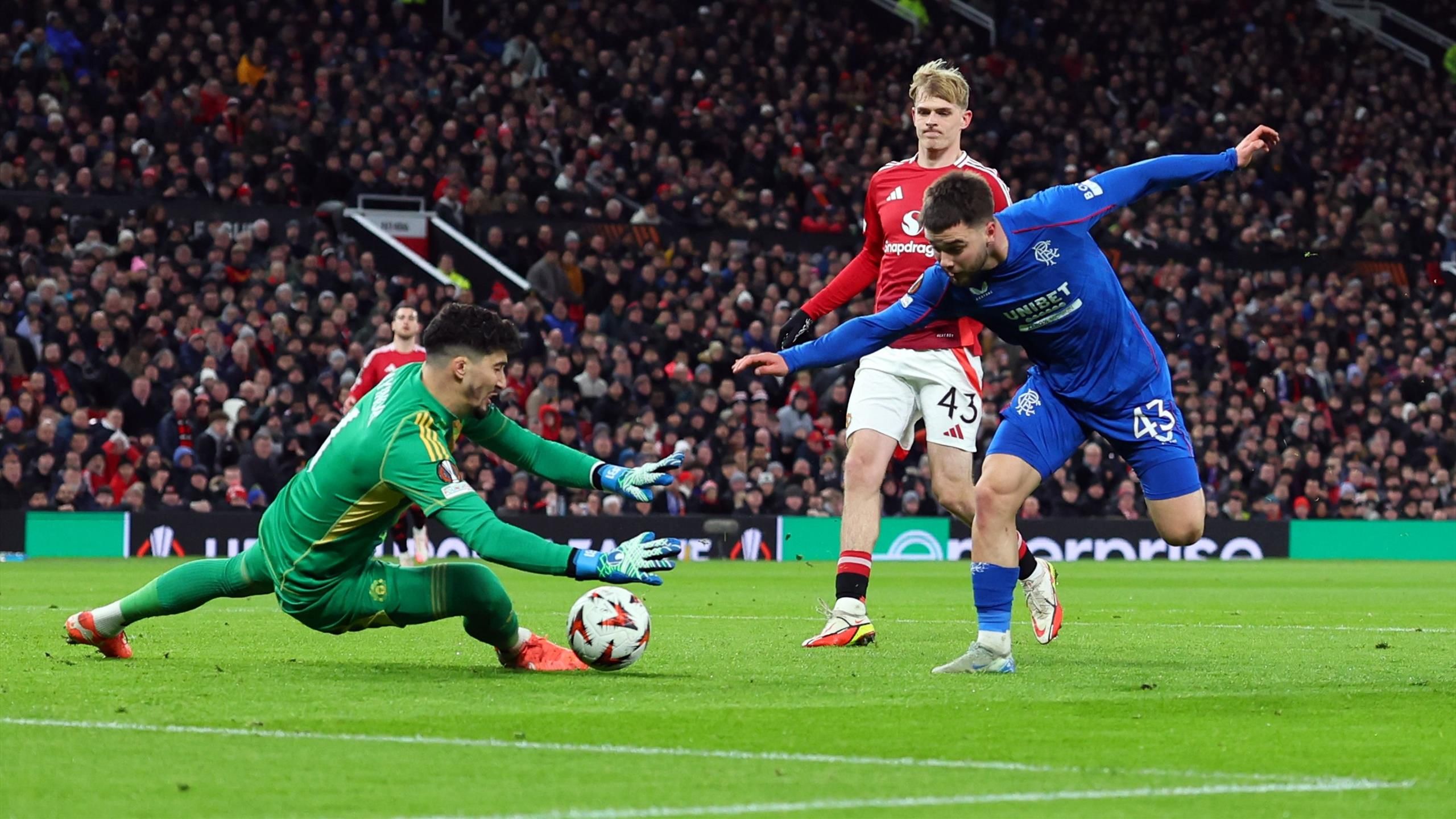 Man Utd v Rangers: Nicolas Raskin spurns early chance for visitors at ...