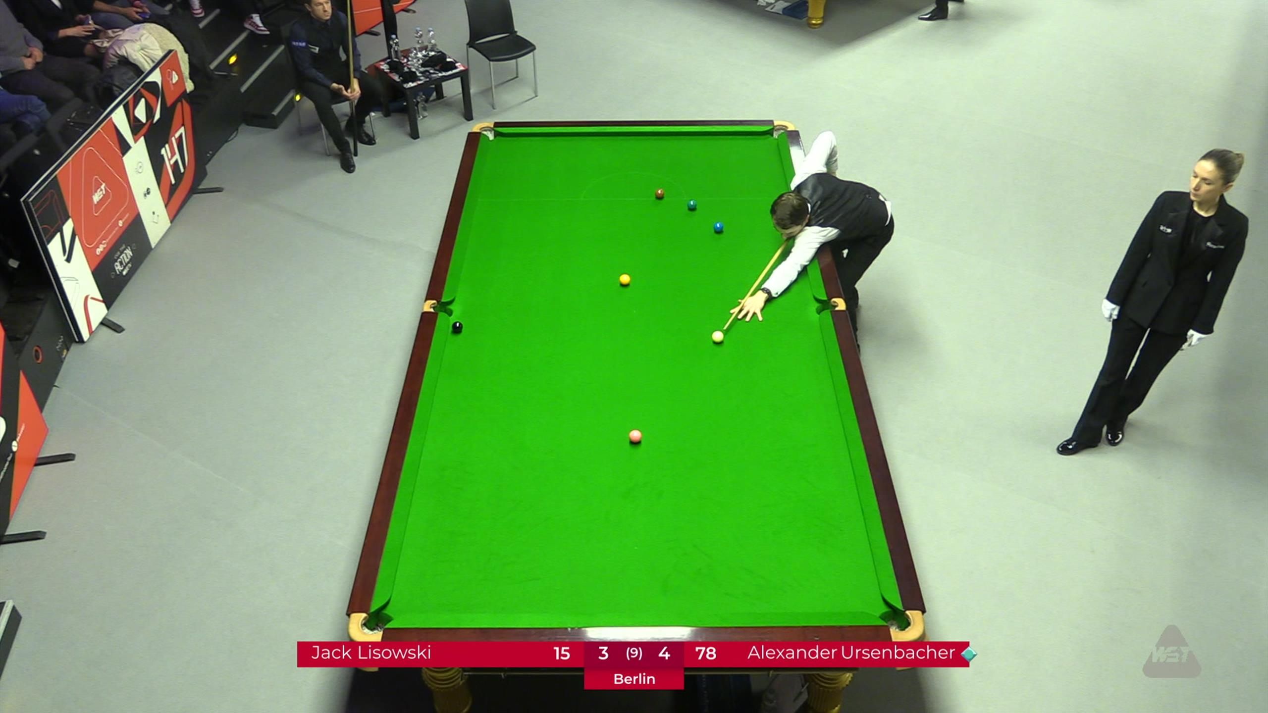 Alexander Ursenbacher beats Jack Lisowski in style before delivering ...