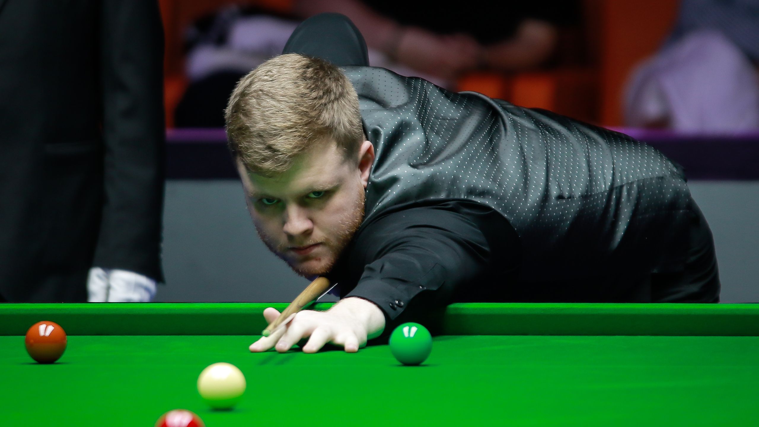 Aaron Hill stuns Mark Williams to reach last 32 of German Masters ...