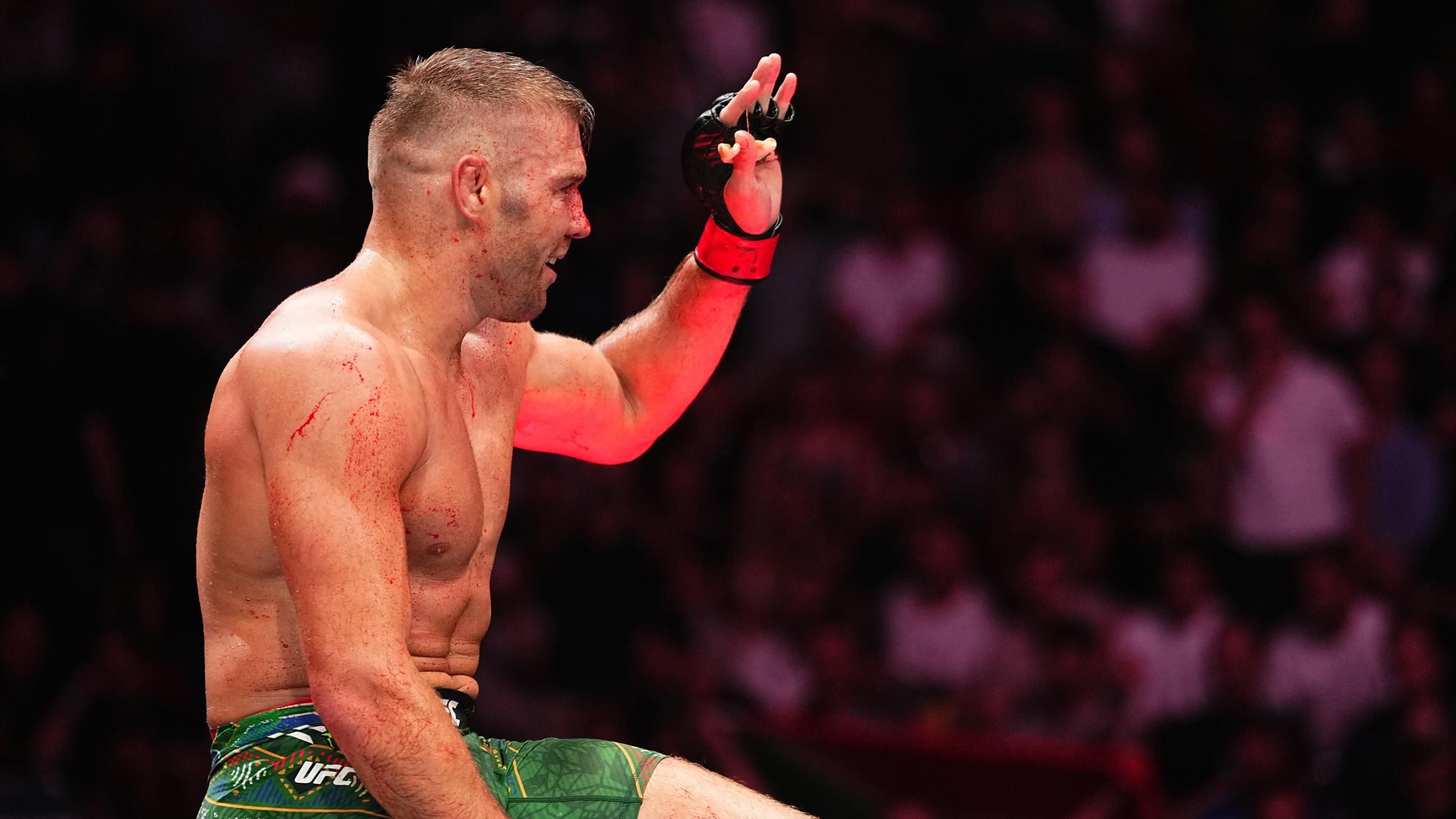 Dricus Du Plessis defeats Sean Strickland with wide points win at UFC ...