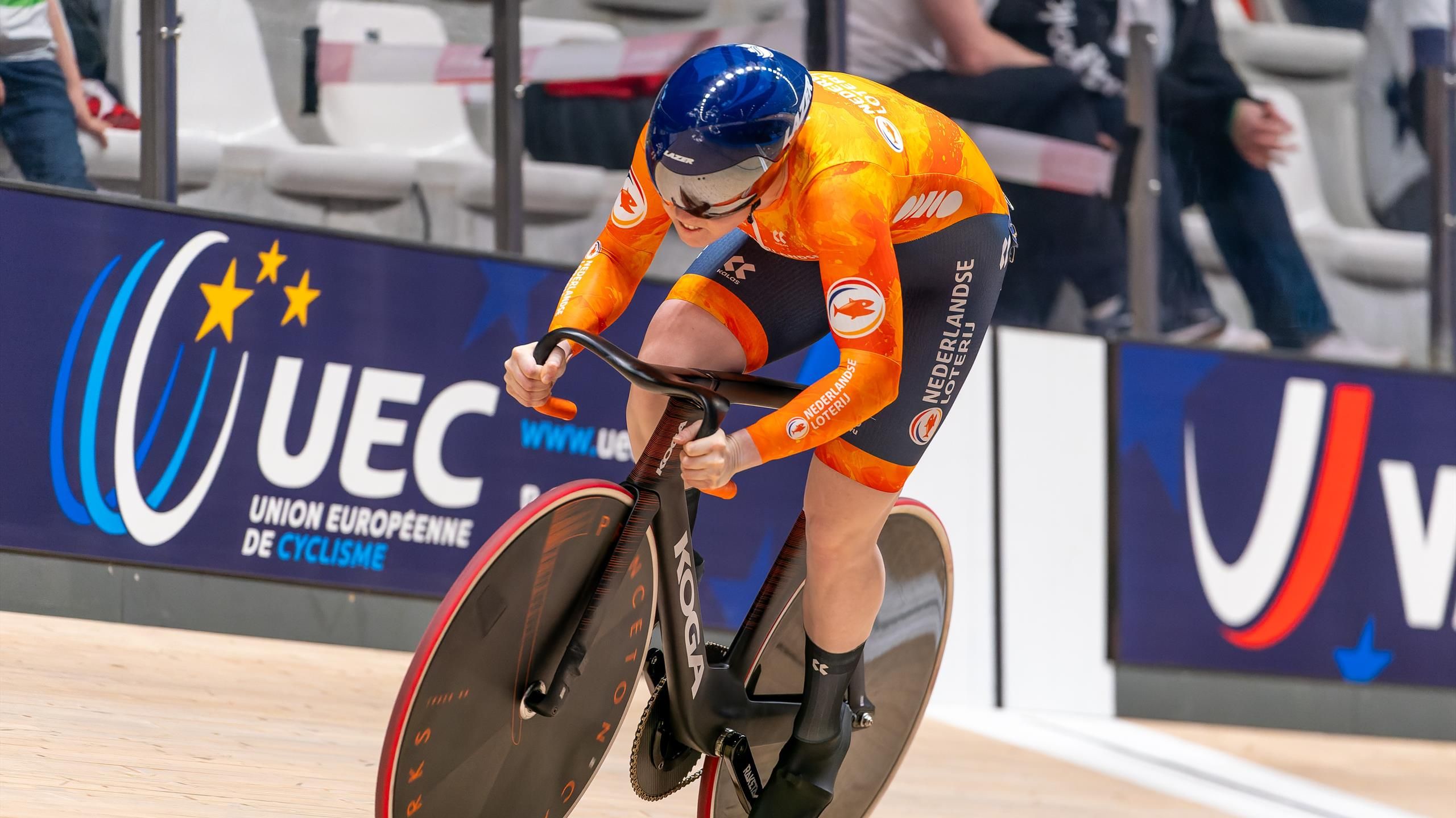 Hetty van de Wouw takes 1km time trial win with ‘absolutely spectacular ...