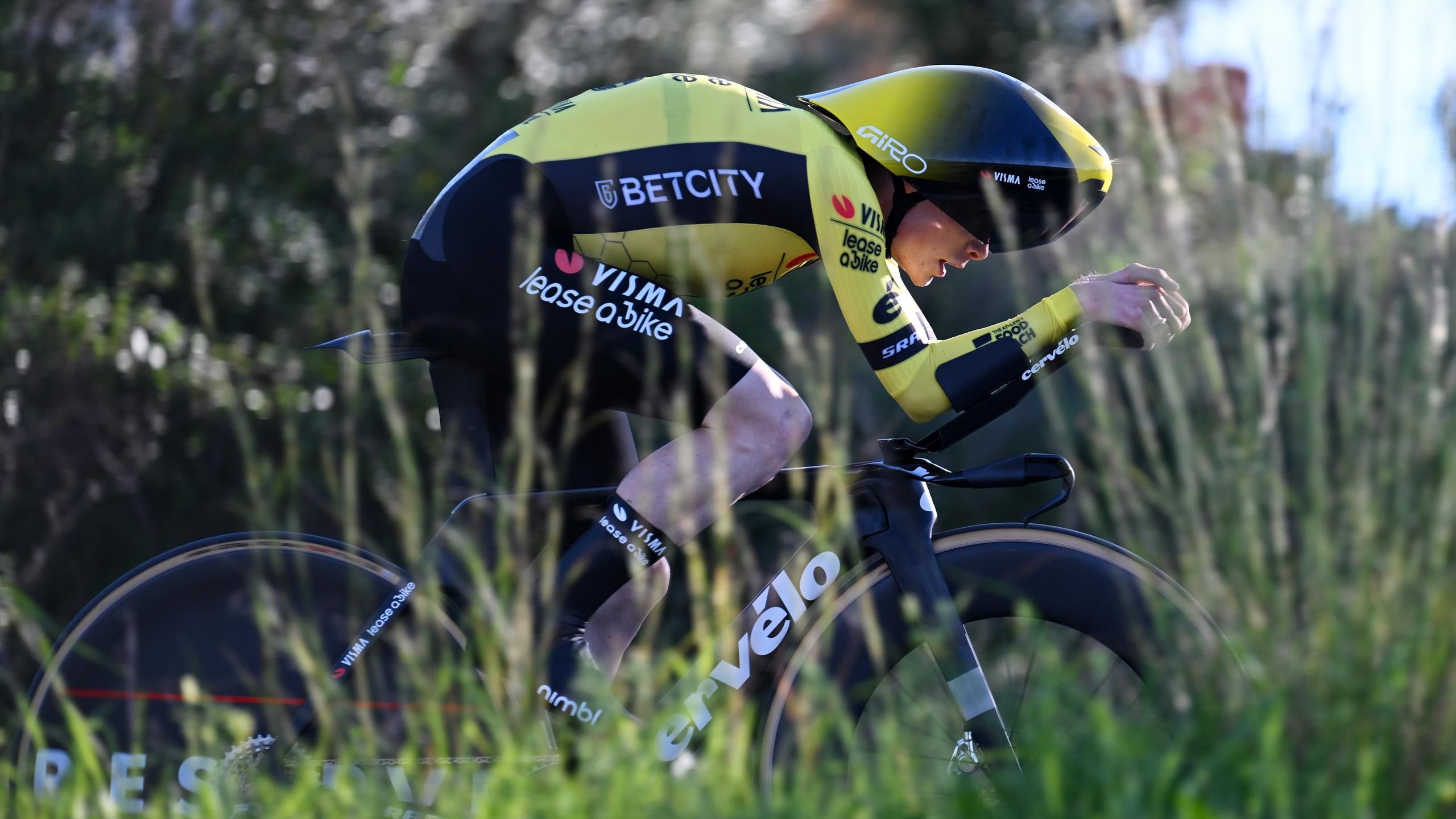 Jonas Vingegaard 'back on top of the world' as Stage 5 time trial win ...