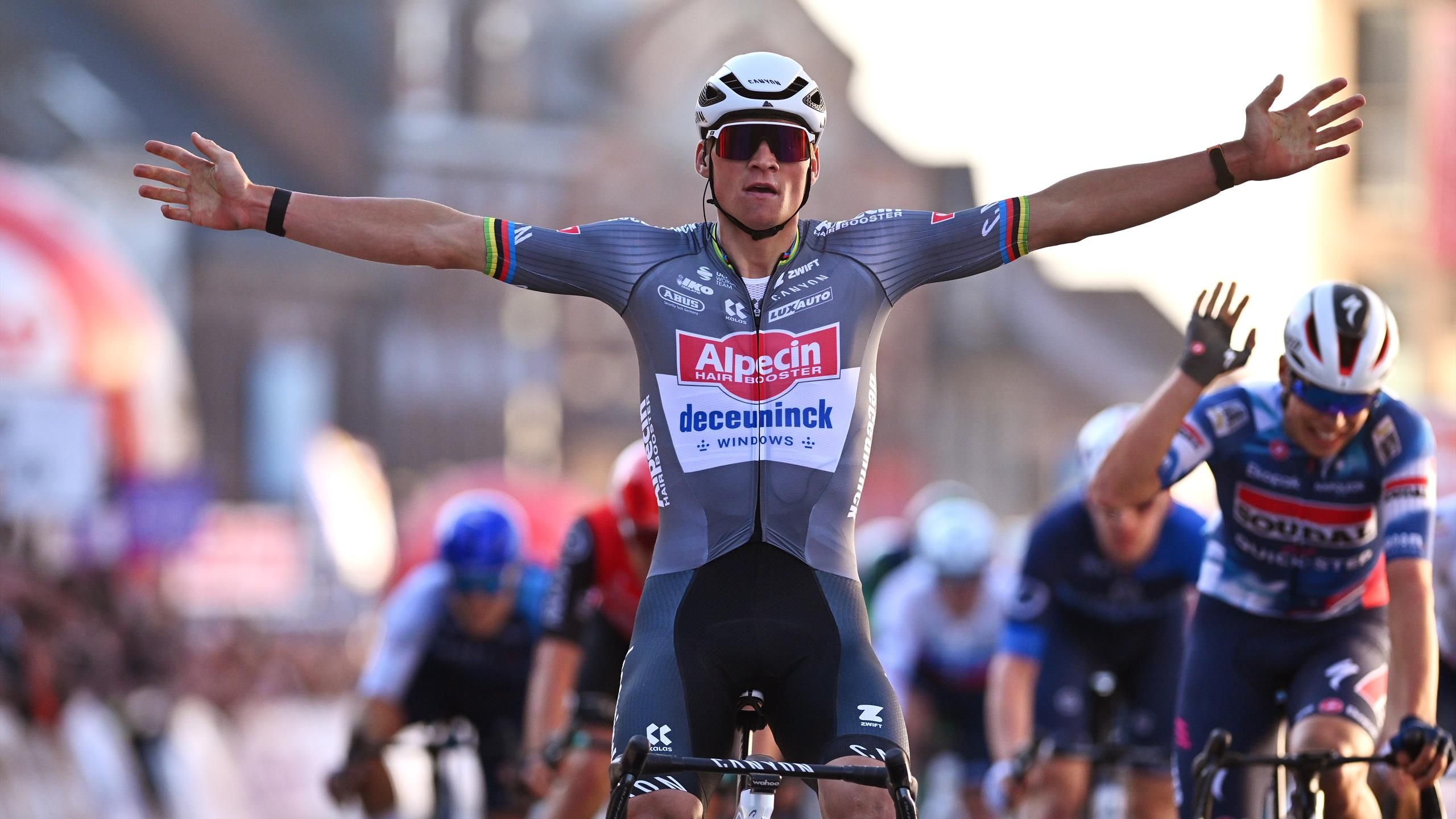 Mathieu van der Poel earns statement win at Ename Samyn Classic ...