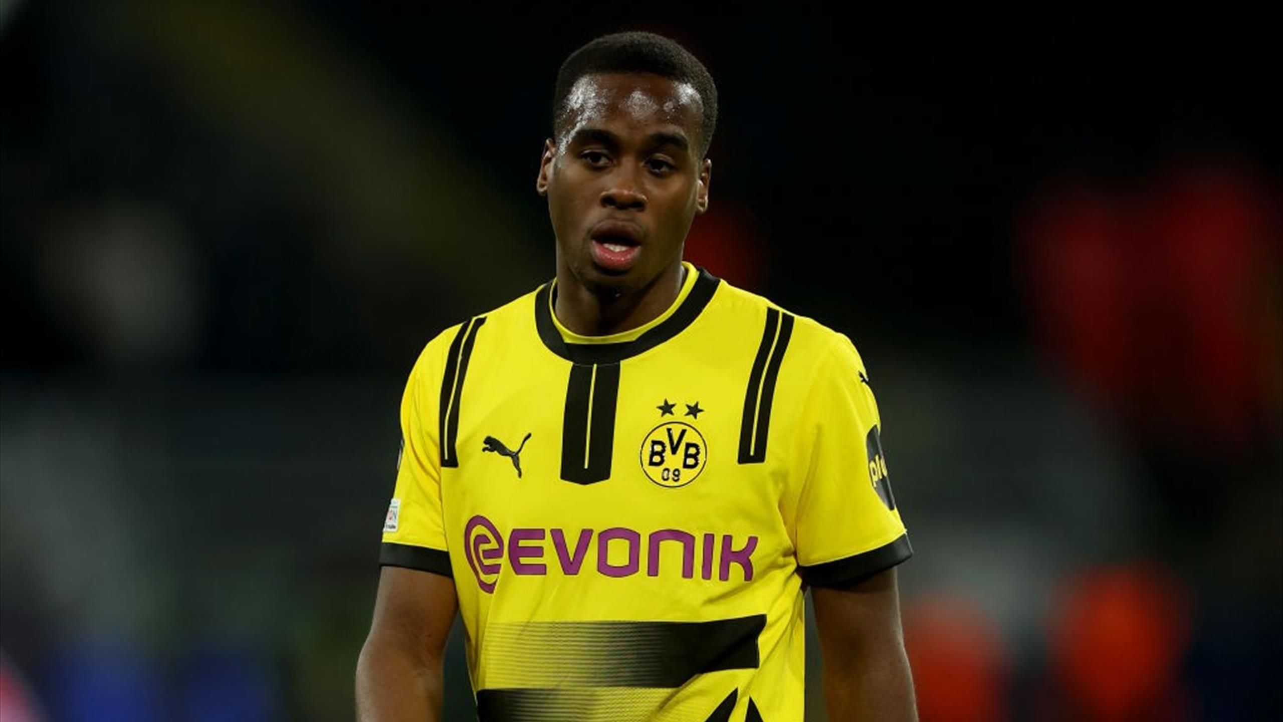 Arsenal and Chelsea in four-way battle with Barcelona and Bayern Munich ...