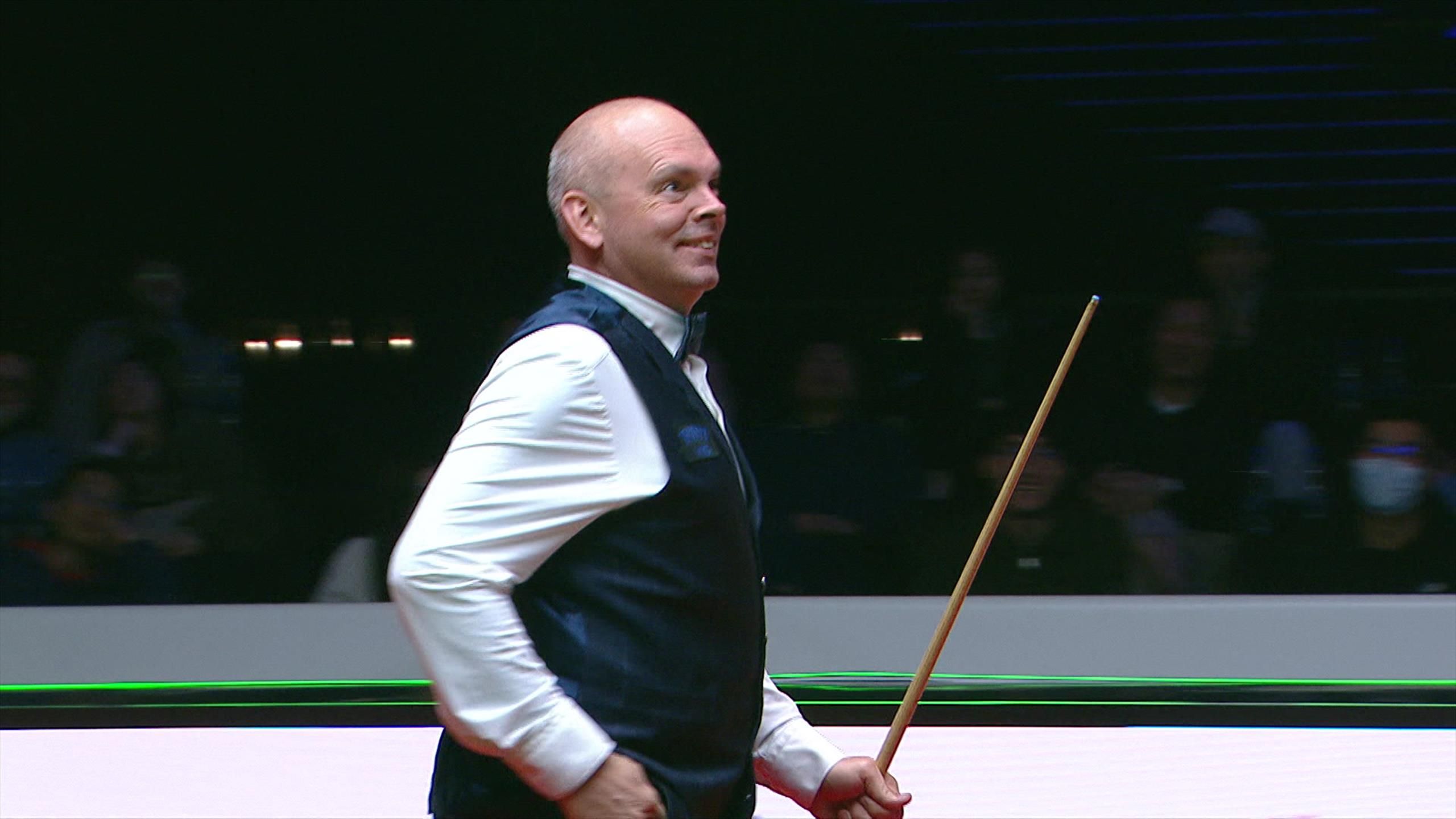 Stuart Bingham hurts his groin during World Grand Prix quarter-final ...