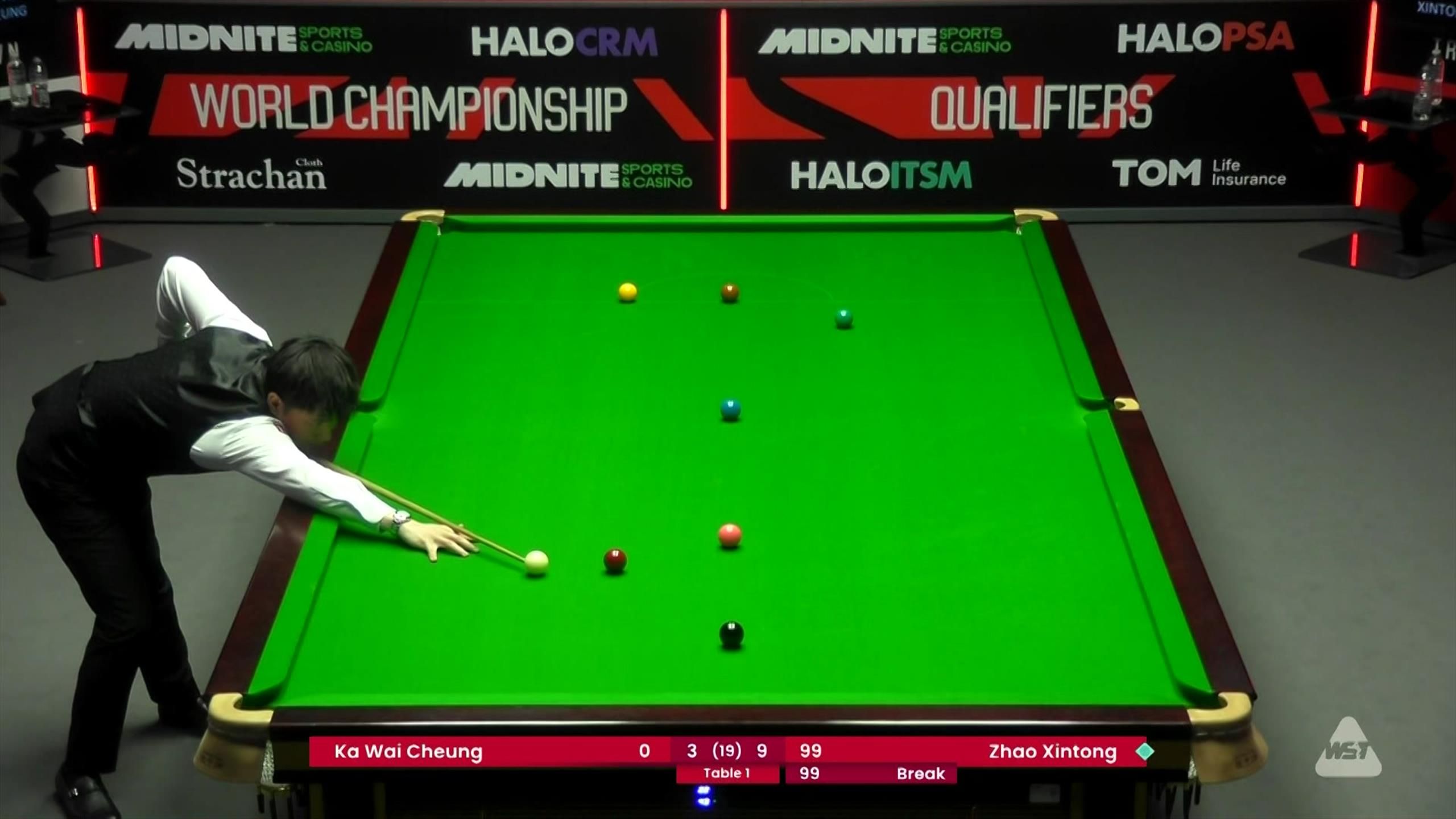 Zhao Xintong makes fourth century of World Snooker Championship ...