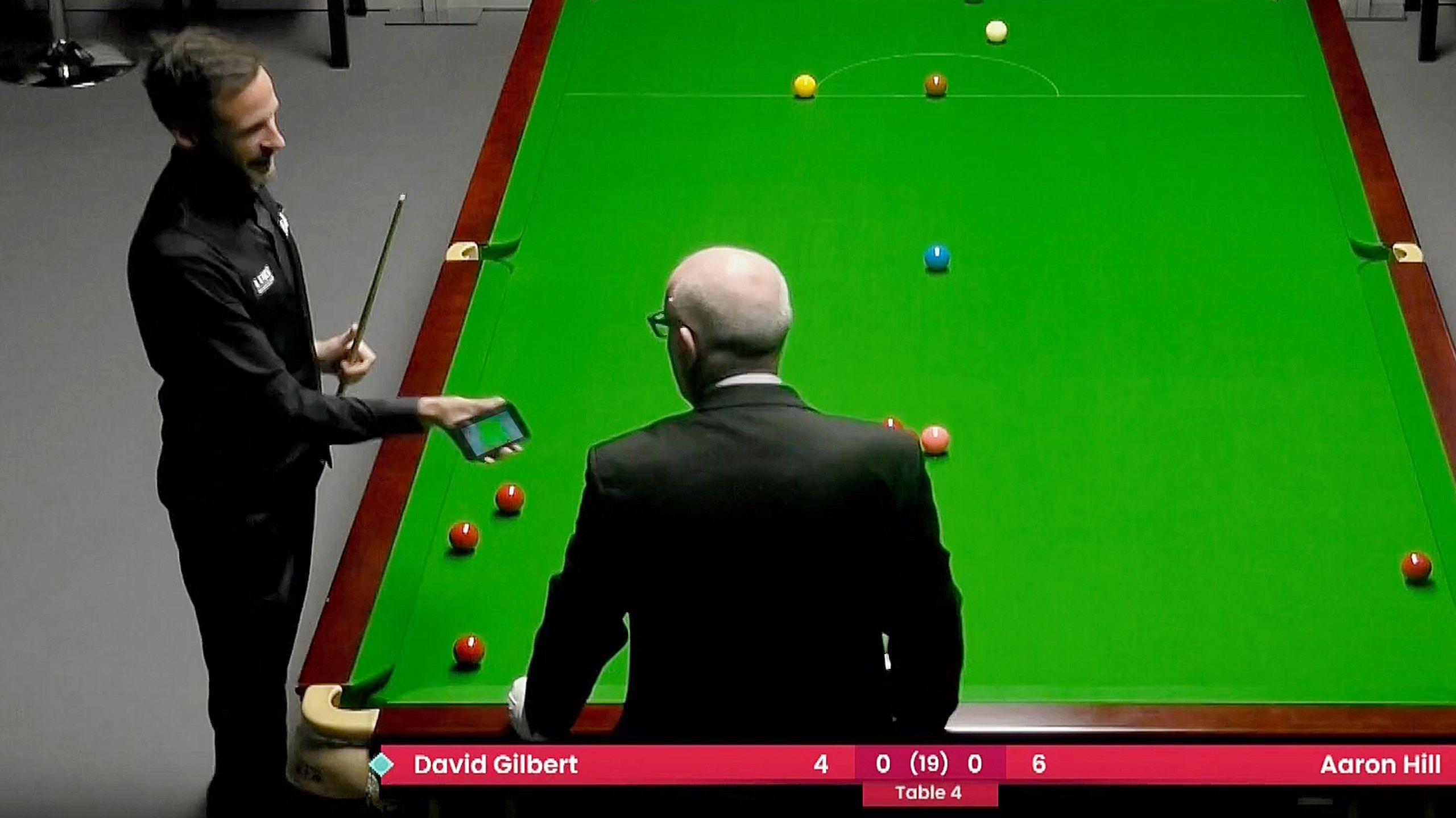 World Snooker Championship: Referee uses fan's phone to reset balls in ...