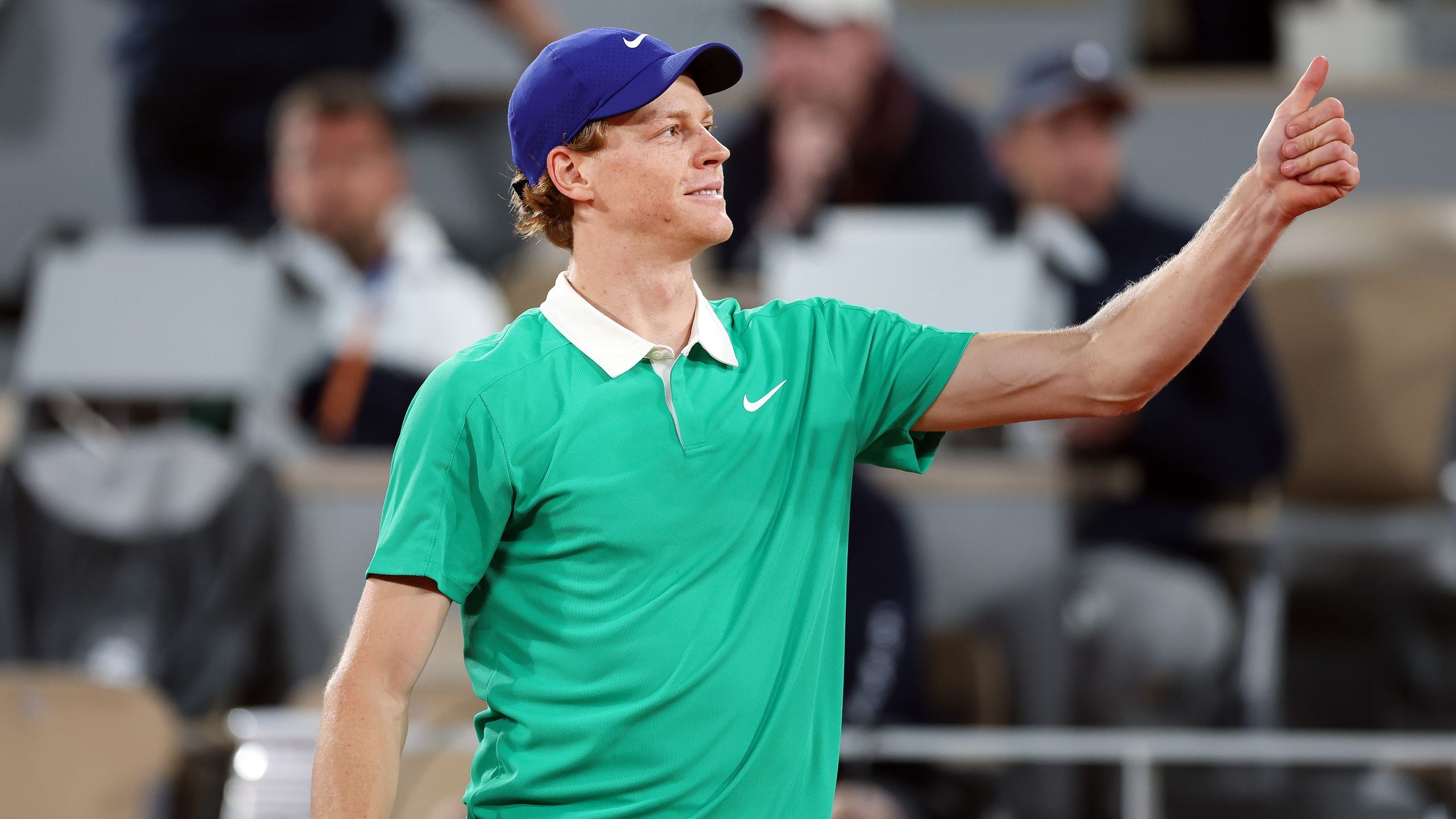 Watch as 'breathtaking' Jannik Sinner wins opening set with a bagel ...