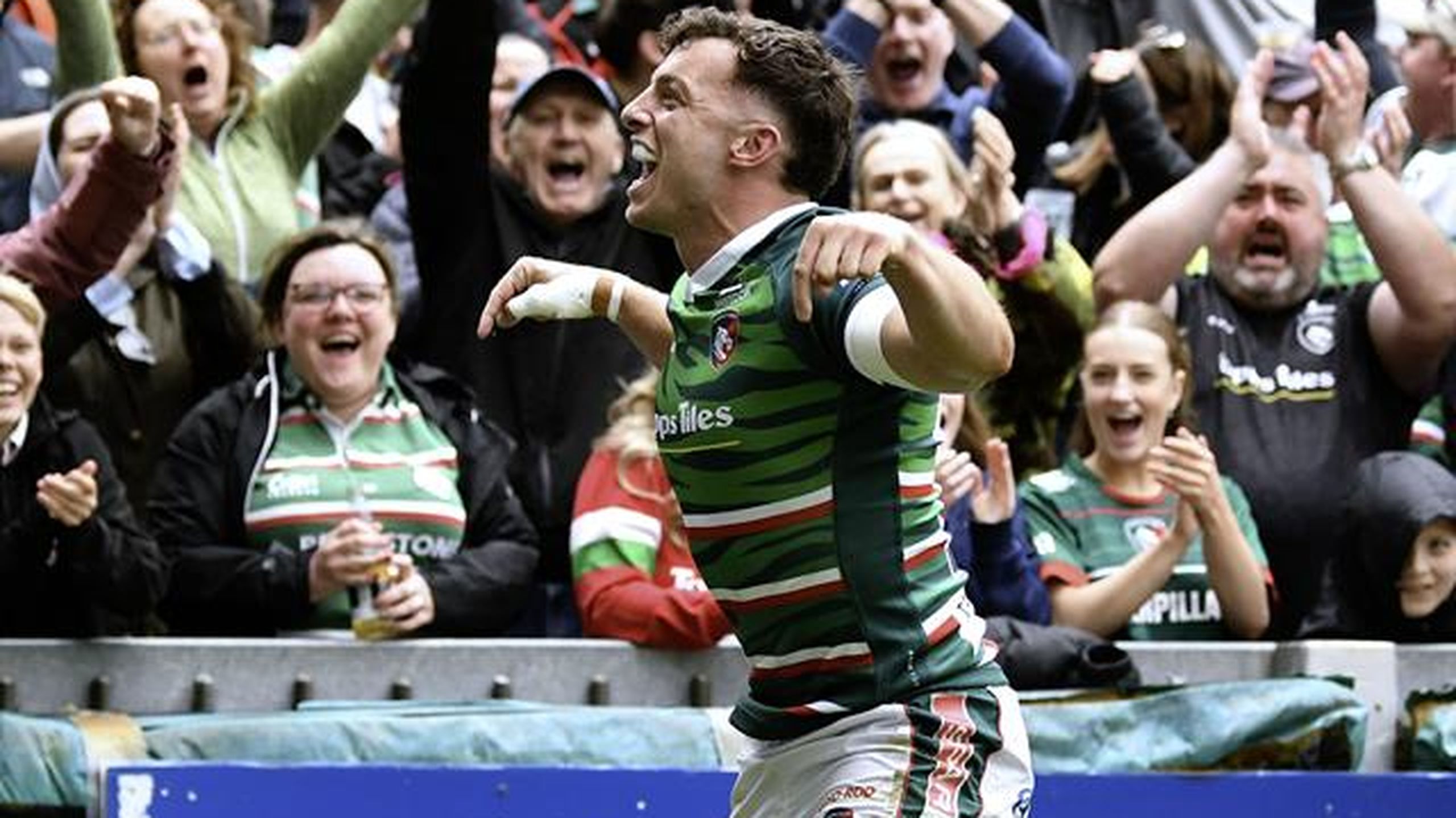 ‘That is a sensation!’ – Watch as Adam Radwan takes ‘unreal’ mid-flight ...