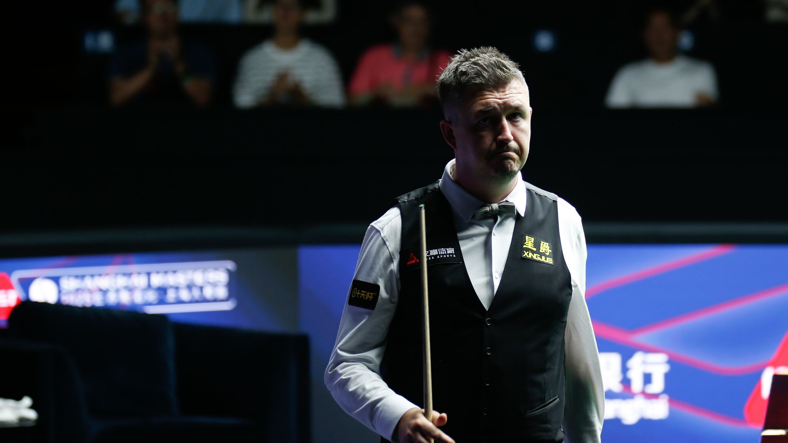 No-look nightmare as Kyren Wilson misses black and chance to make ...