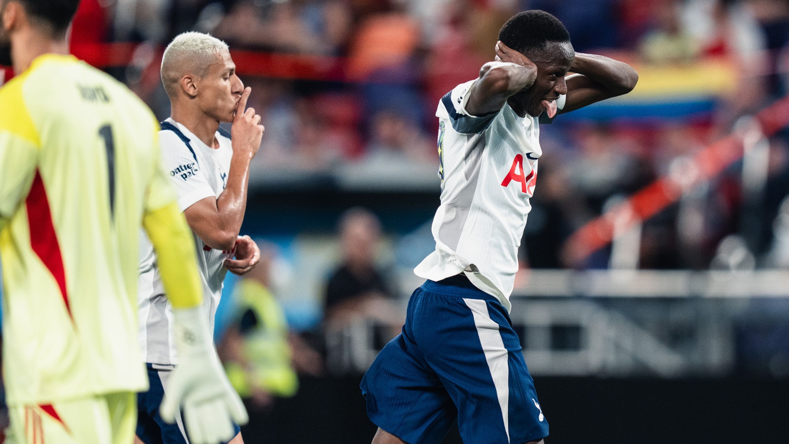 Outrageous Pape Matar Sarr goal sees Tottenham beat Arsenal in Hong ...