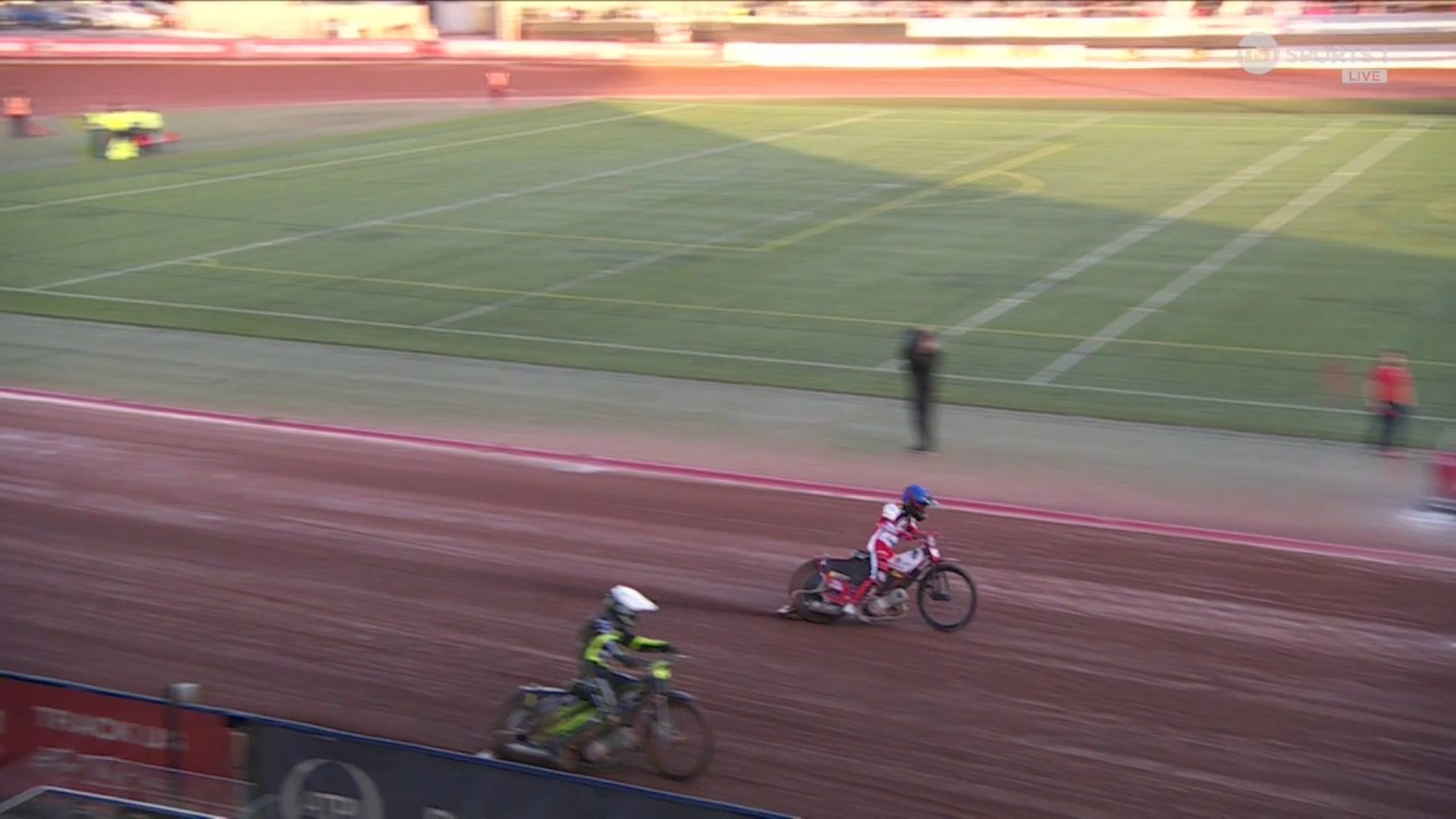 Zach Cook edges incredible Heat 5 battle with Jason Doyle as Belle Vue ...