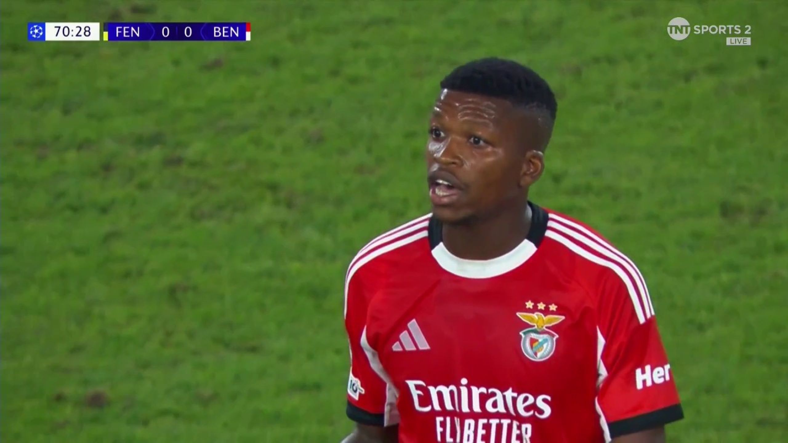 Benfica's Florentina Luis sent off for 'crazy' second yellow against ...