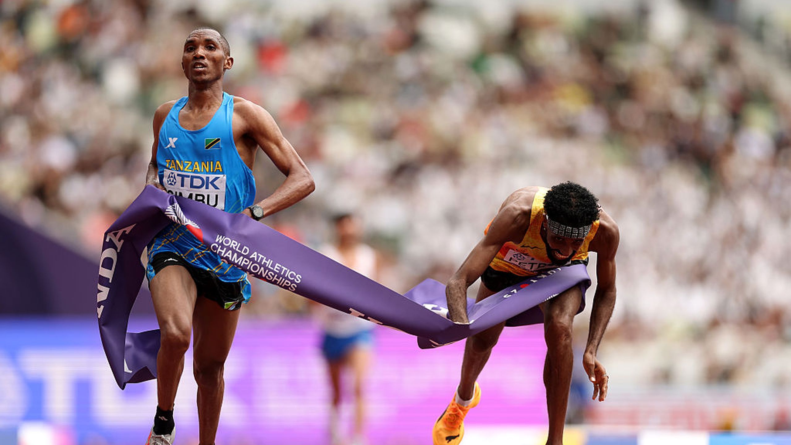 'Never seen something like this' - Photo-finish drama in incredible ...