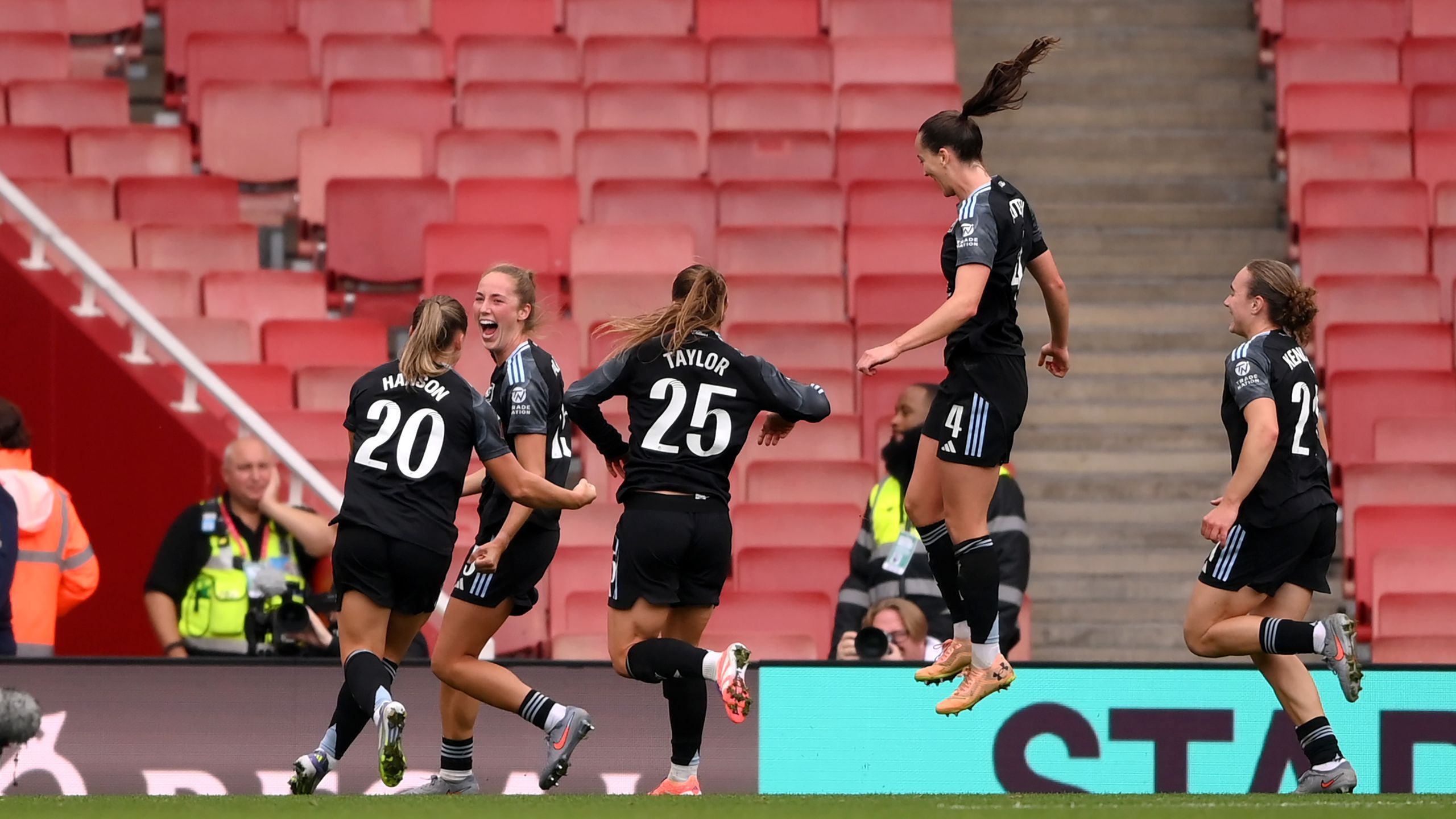 Arsenal Women 1-1 Aston Villa Women: Lucy Parker hits 94th-minute ...