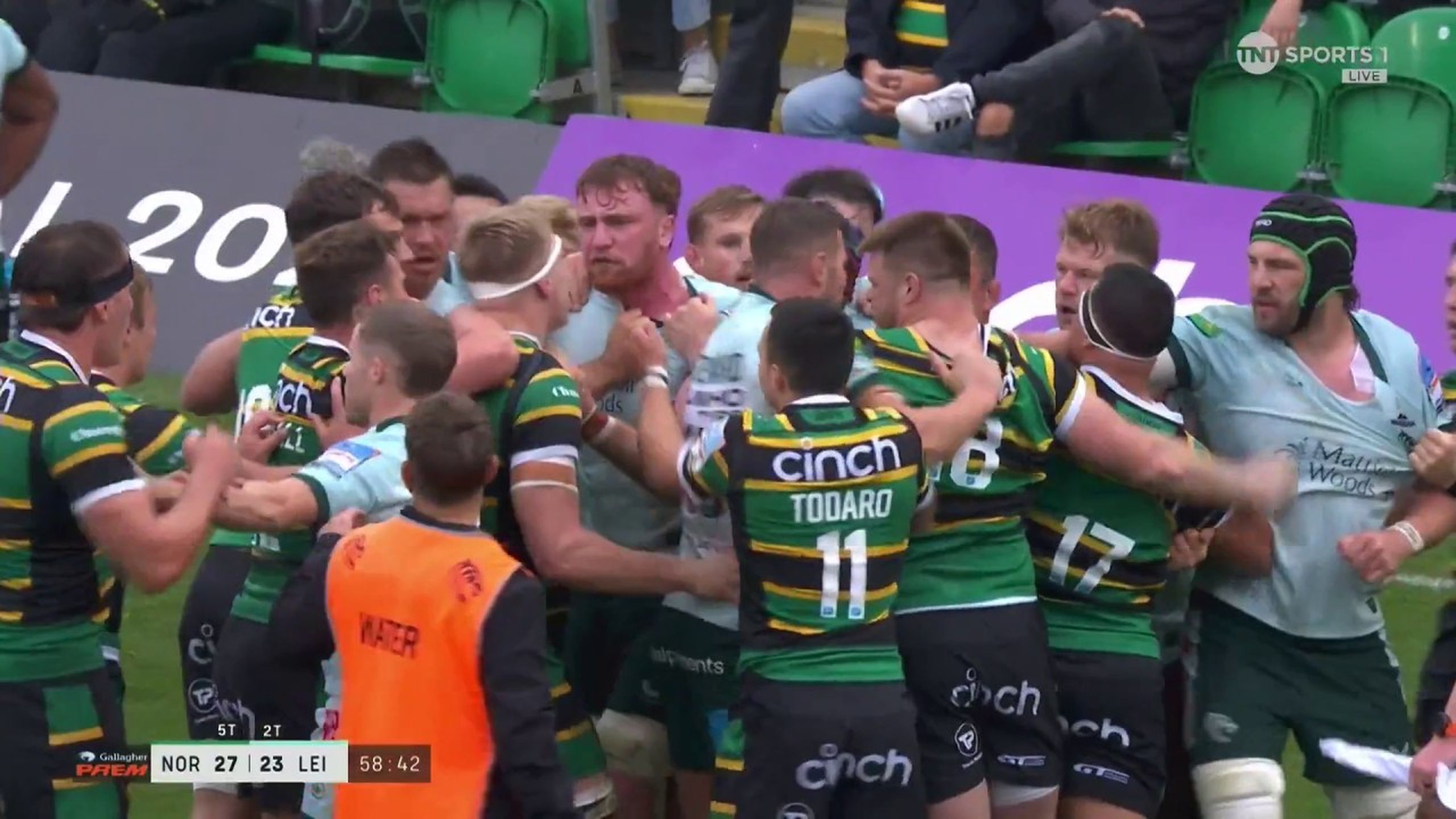 'It's kicking off now!' - Ollie Chessum involved in heated scuffle ...