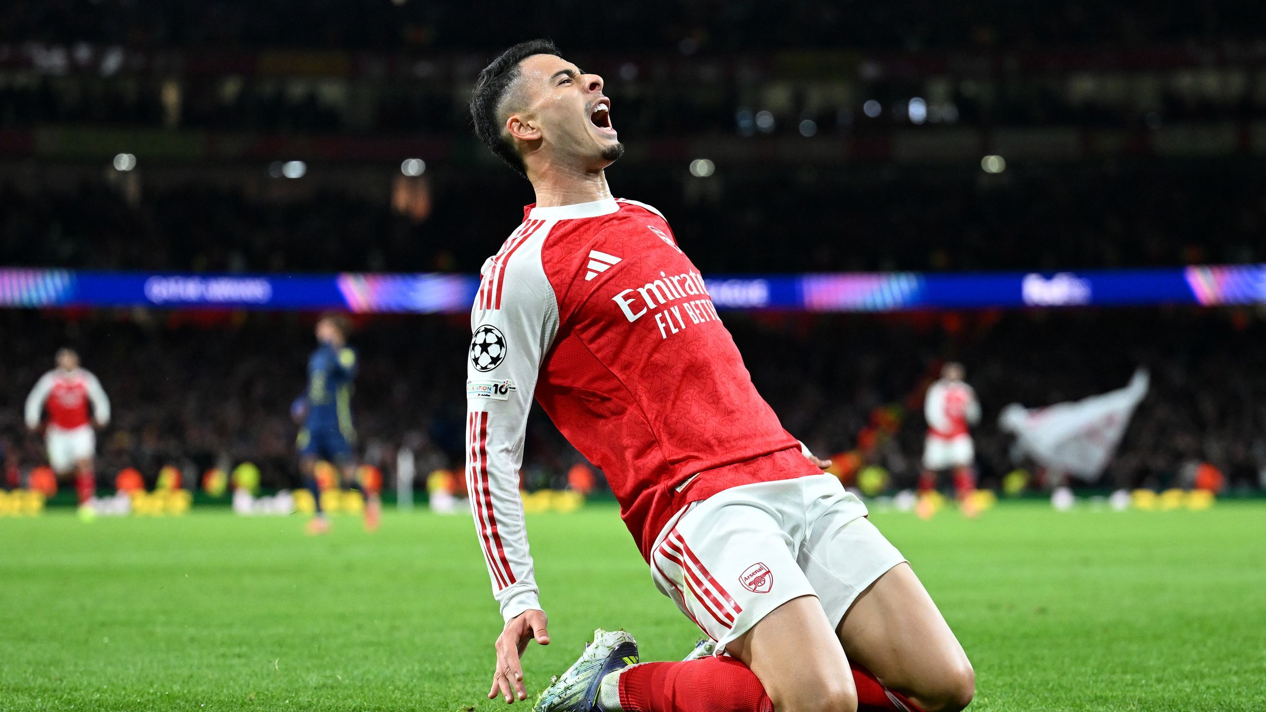 Gabriel Martinelli scores 'glorious goal' for 'devastating' Arsenal ...