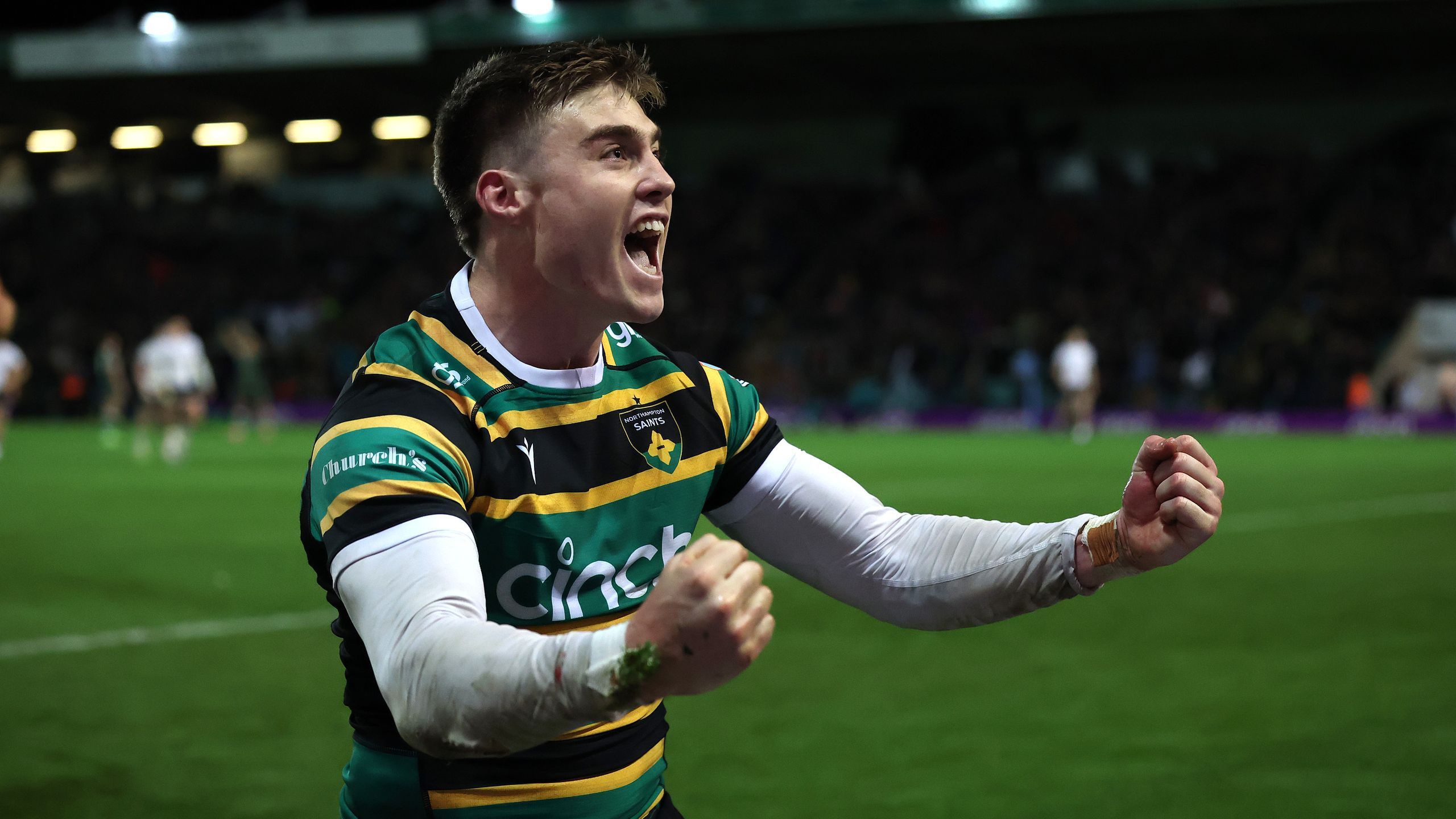 Another one! Tommy Freeman gathers pinpoint Fin Smith chip to score ...