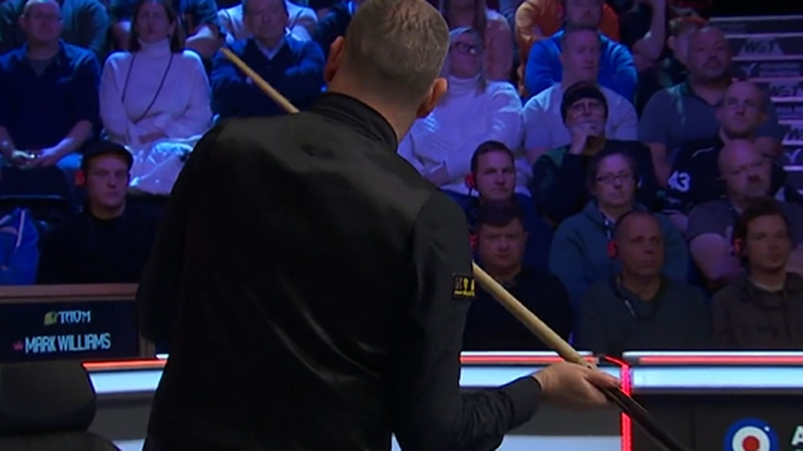Watch: 'Very angry' Mark Williams SLAMS cue into floor and threatens to ...