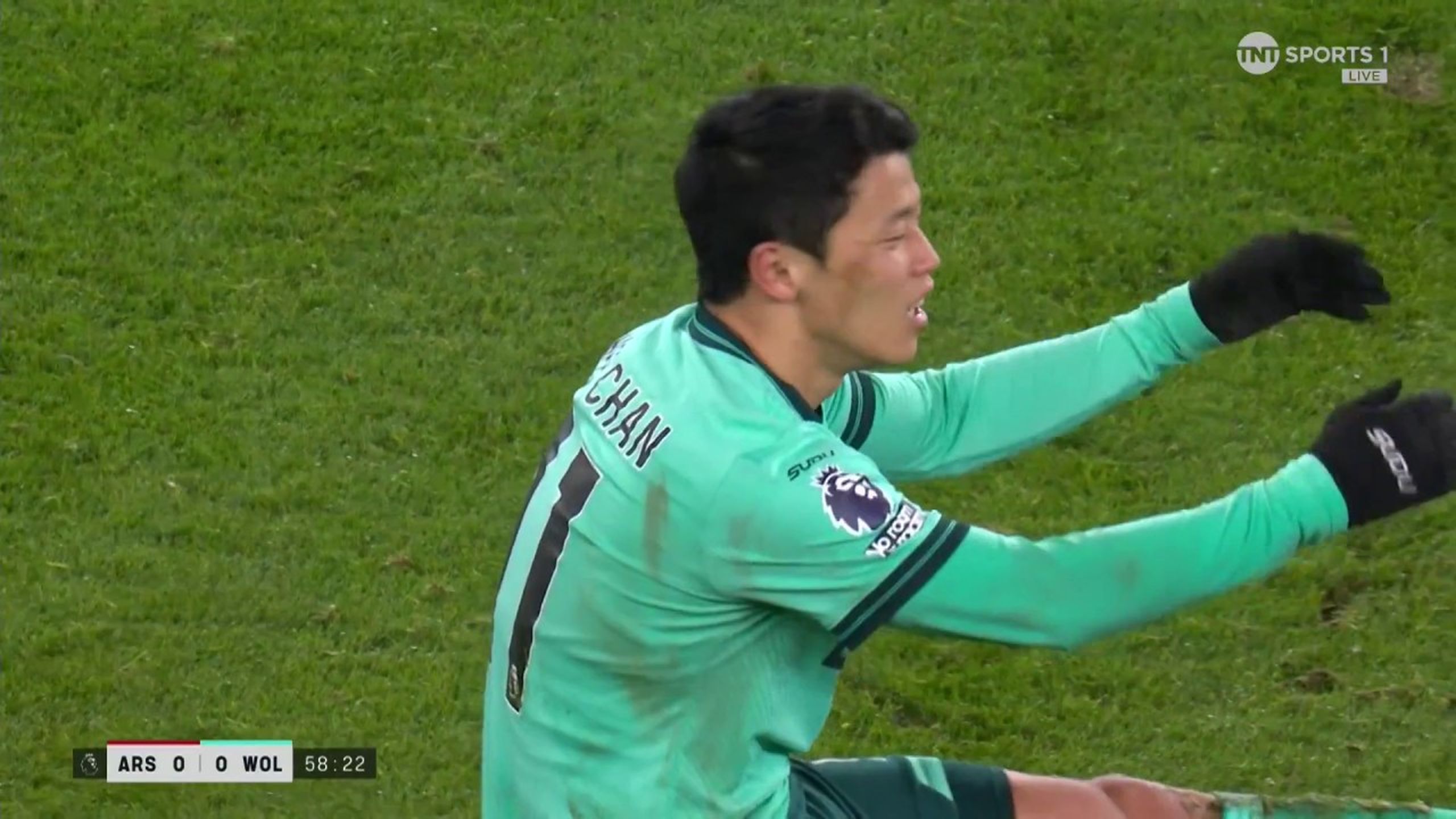 'A typical forward challenge' - Hwang Hee-chan gets away with yellow ...