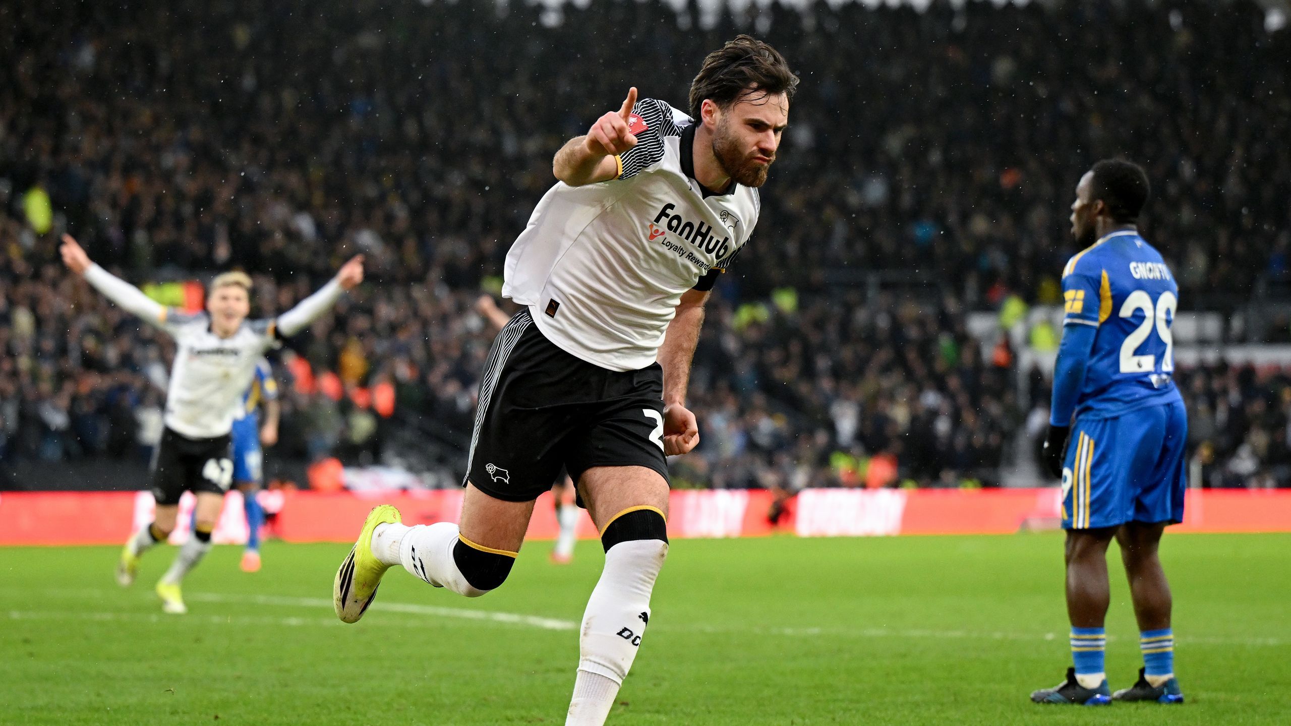 Ben Brereton Diaz delivers 'Derby delight' as Leeds United hit with ...