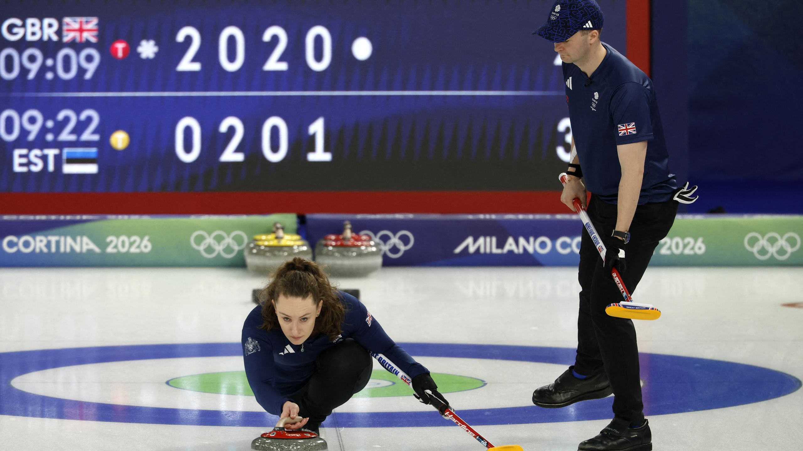 'Take a bow!' - A 'great shot' from Jen Dodds lights up Team GB's win ...