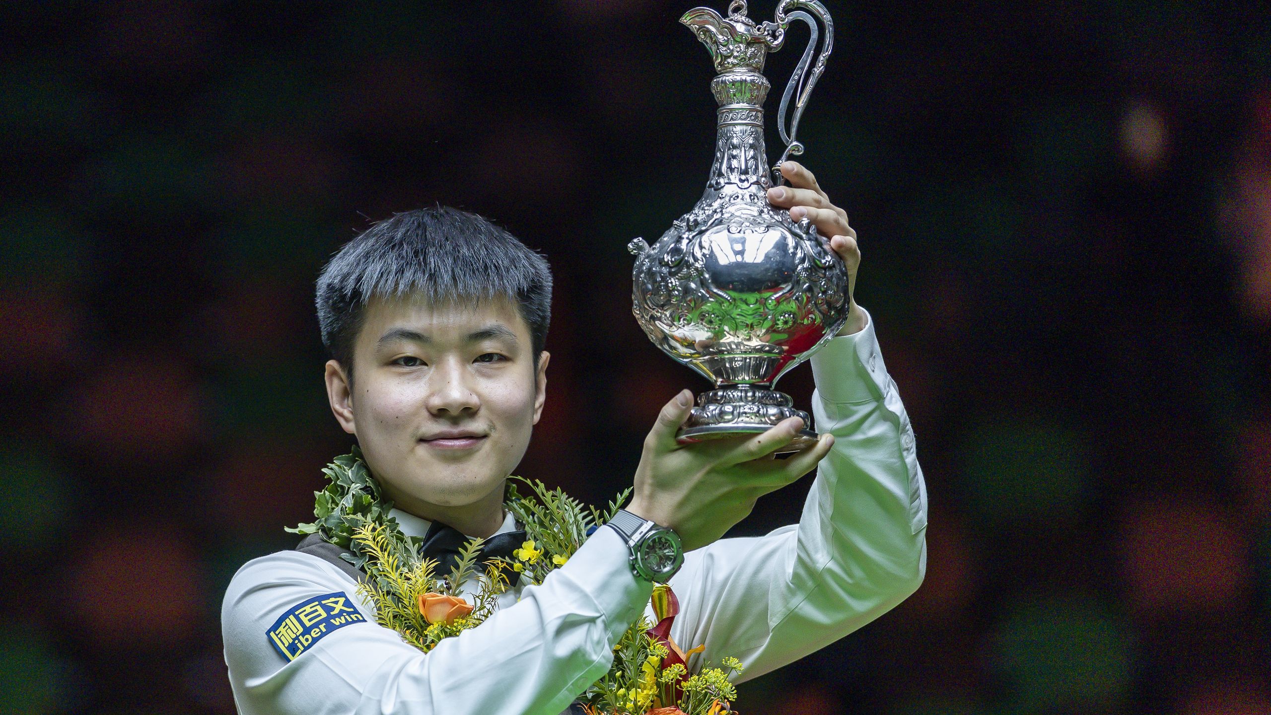 'A virtuoso display of snooker' - Zhao Xintong beats Zhang Anda in ...