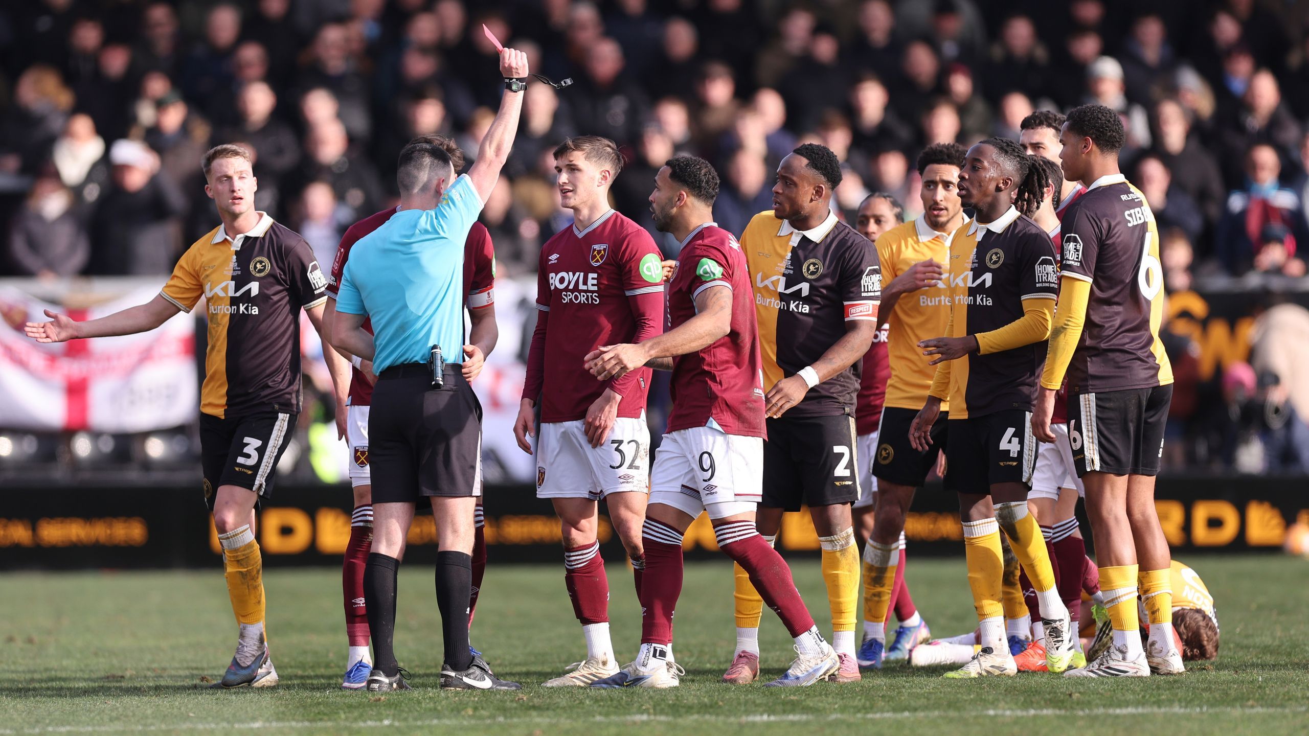 West Ham's Freddie Potts sent off for horror challenge in FA Cup clash ...