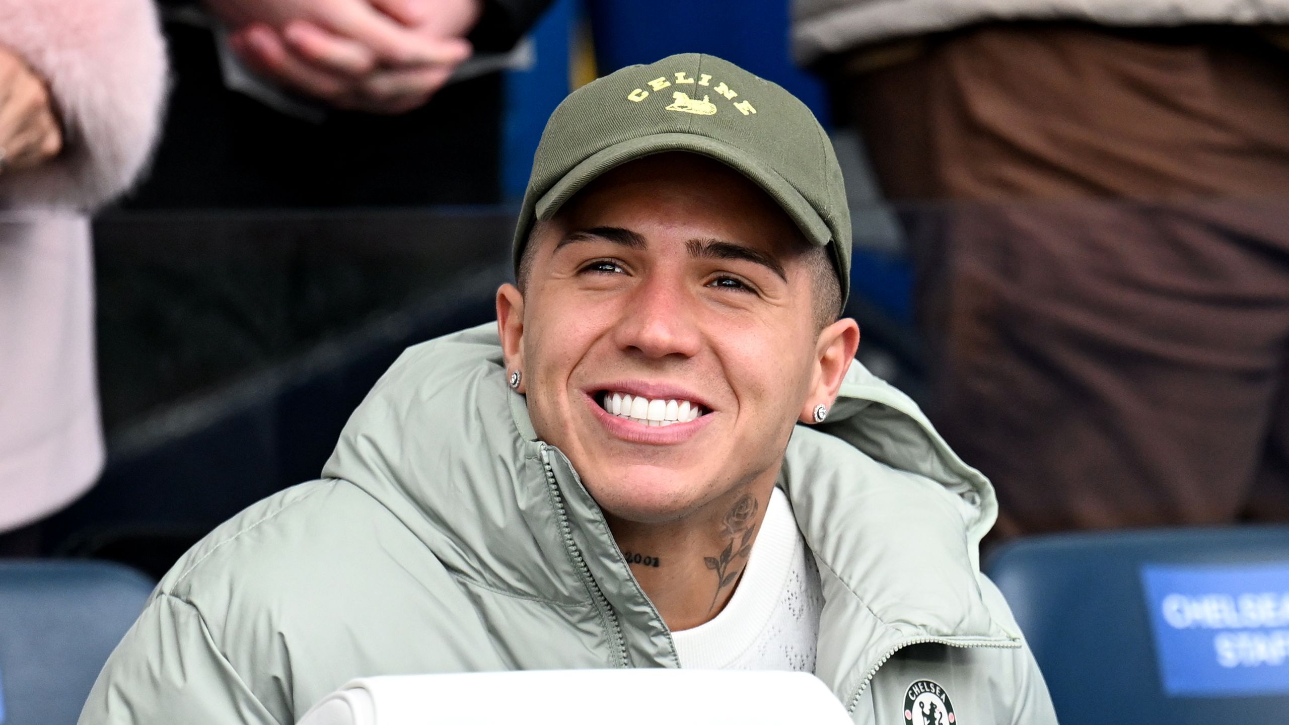 Manchester City eye shock deal for Chelsea’s Enzo Fernandez, Micky van ...