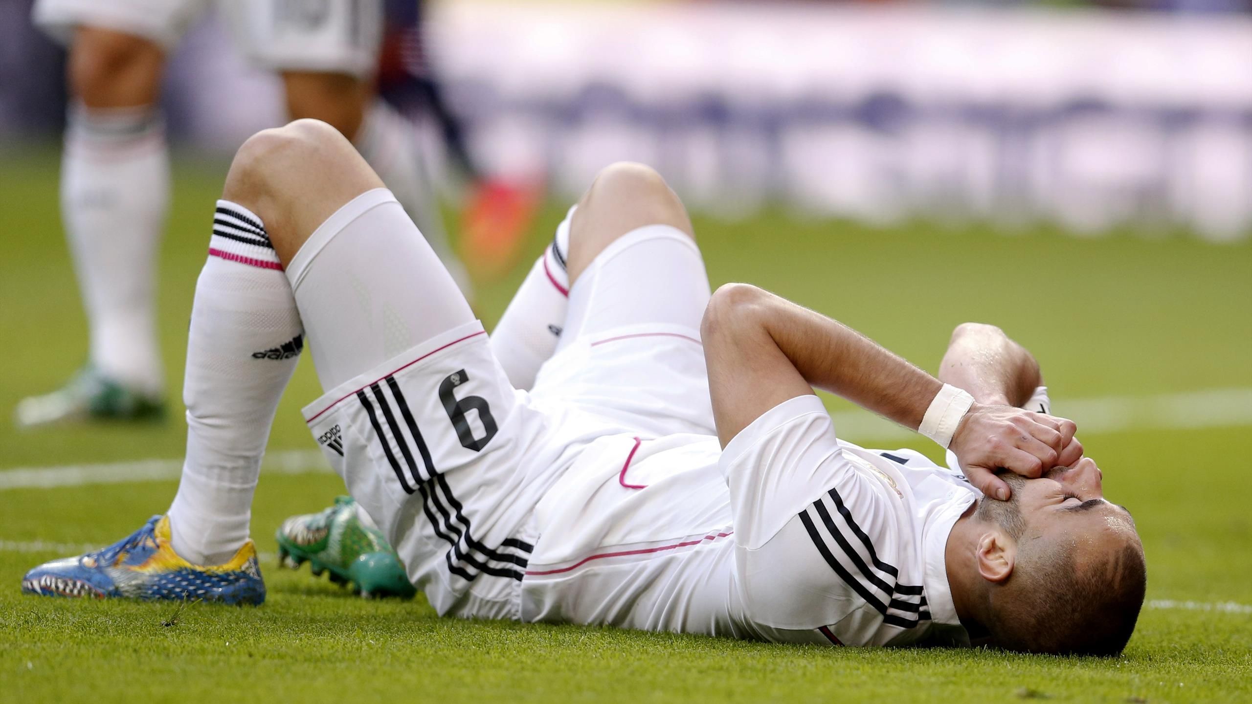 Real Madrid: Karim Benzema to make return in Valencia clash - TNT Sports