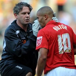 Burton breaks nose - TNT Sports