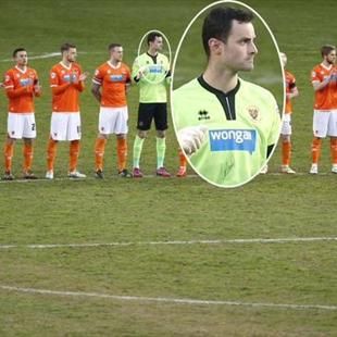Blackpool goalkeeper Joe Lewis forced to wear autographed shirt in ...