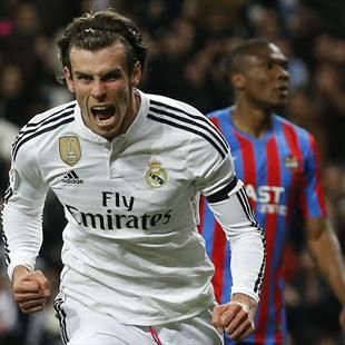 Gareth Bale nails trick shot through basketball hoop - TNT Sports