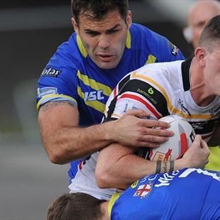 Lee Gaskell named player of the year in the Kingstone Press ...