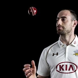 Surrey's Tim Linley retires due to knee injury - TNT Sports