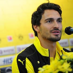 Father says Dortmund defender Mats Hummels could fancy Manchester City ...