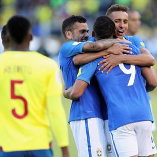 Brazil overrun Ecuador in World Cup qualifier - TNT Sports