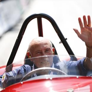 Sir Stirling Moss in hospital with chest infection - TNT Sports