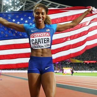 American Kori Carter wins 400m hurdles from outside lane - TNT Sports