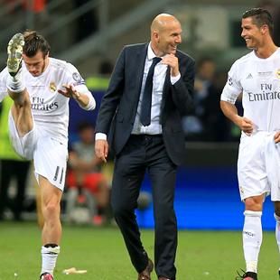 Zinedine Zidane waiting on fitness of key duo ahead of trip to Paris ...