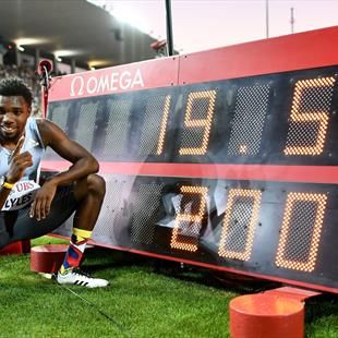 Sizzling Noah Lyles becomes fourth fastest man ever at 200m - TNT Sports