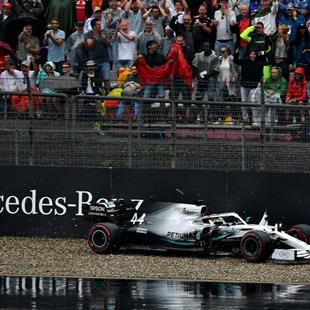 Formula 1 news - Disaster for Mercedes and Lewis Hamilton as Max ...