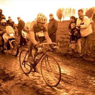 Re-Cycle: Muddy Museeuw's hat-trick on the last wet Paris-Roubaix in ...