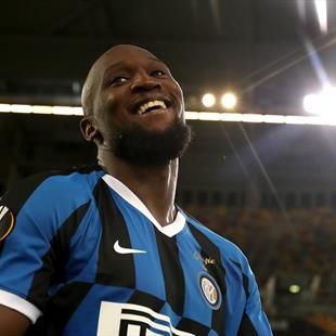 Smiling, scoring and making history: Romelu Lukaku is back to his best ...