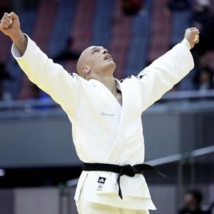 24 hours with judo superstar Henk Grol - Judo video - TNT Sports