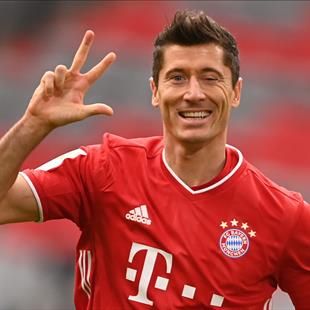 Bayern Munich's Robert Lewandowski: The return of the classic number ...