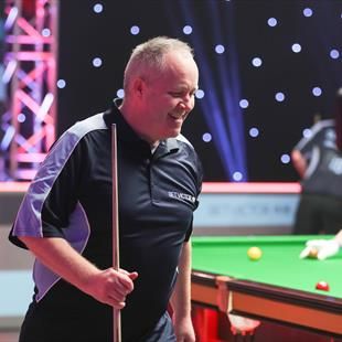 Snooker Shoot Out 2021 - John Higgins battles past Scott Donaldson as ...
